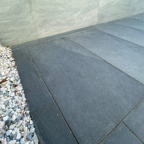 Mustang Black - Romanstone Paving in the UK